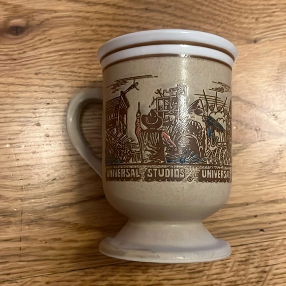 Universal Studio | Dining | Universal Studios Vintage 98s Footed Mug ...